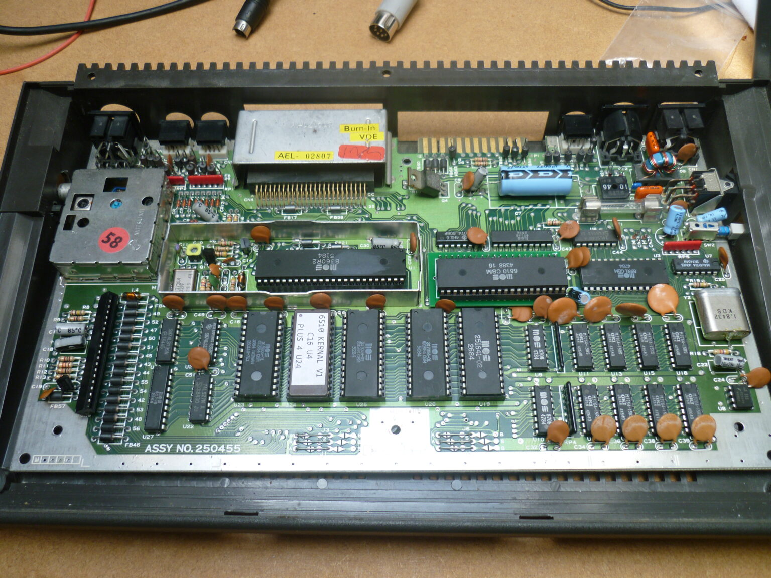 Commodore 16 & Plus 4 8501 to 6510 CPU conversion – Hackjunk.com